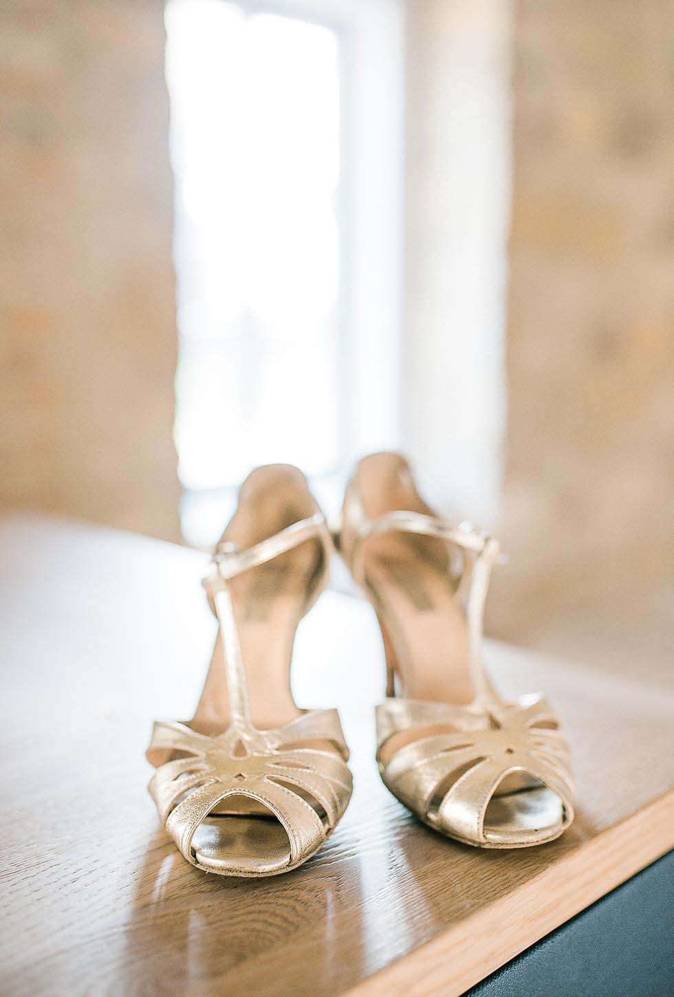 Brautschuhe Silber & Gold: Die 30 allerschönsten Modelle