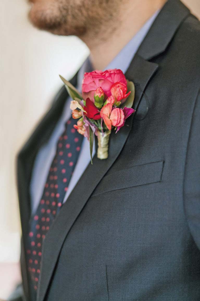 Anstecker Hochzeit: Zauberhafte Ideen für besondere Boutonniers