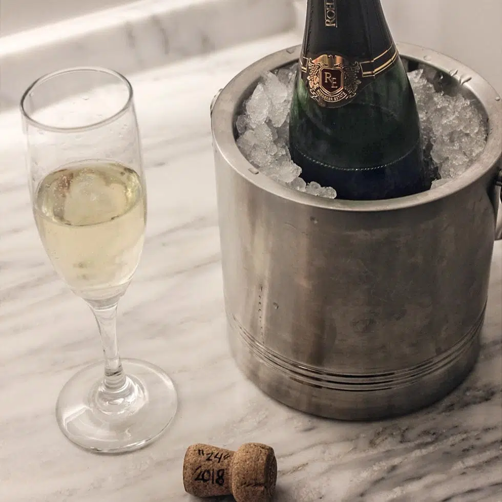 11. Hochzeitstag: Glückwünsche & Geschenke zur Stahlhochzeit