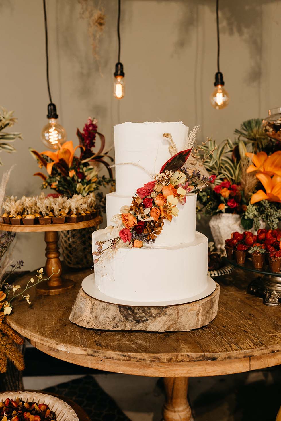 Boho Hochzeitstorte Ideen: 25 bezaubernde Inspirationen
