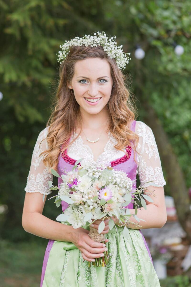 Hochzeit in Tracht: Der perfekte Look für Brautpaar und Gäste